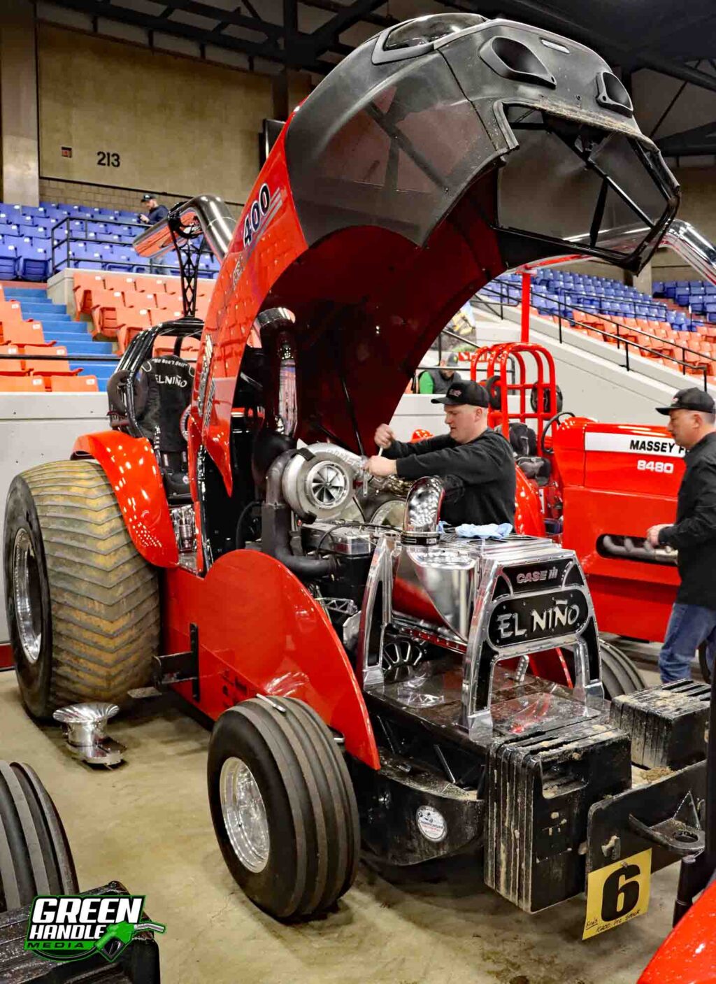 Race To The Sand: Truck And Tractor Pulling From NFMS 2025 – Green ...